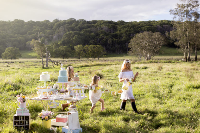 A vintage pastel Easter party – Confetti Fair