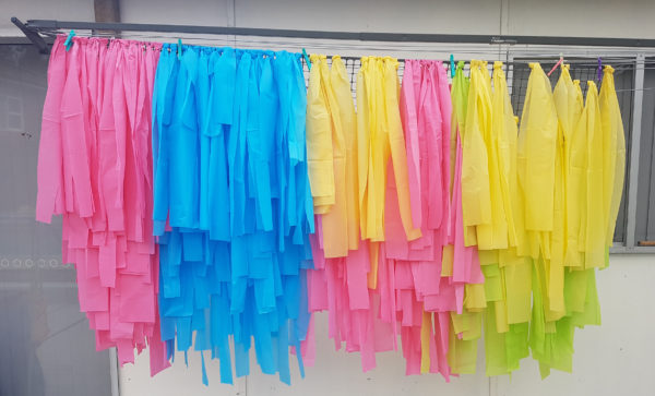 Streamer backdrop DIY (updated for 2019) – Confetti Fair