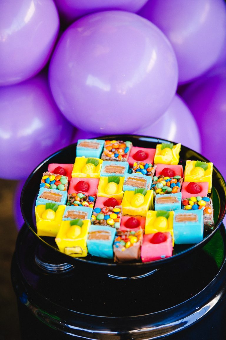 Colourful skating inspired party – Confetti Fair