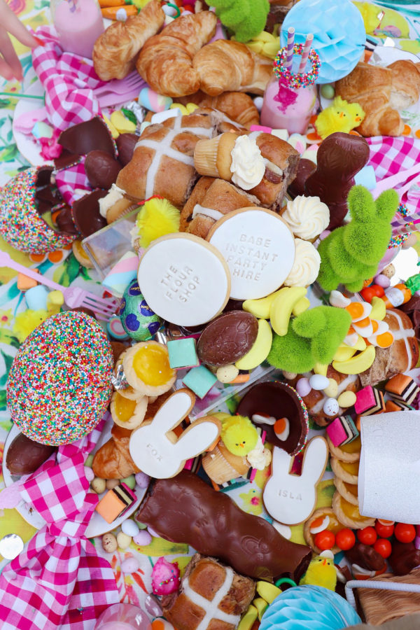 The ultimate backyard Easter party – Confetti Fair