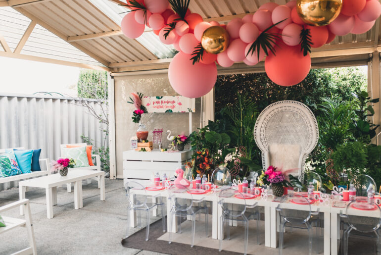 Tropical flamingo dedication party – Confetti Fair
