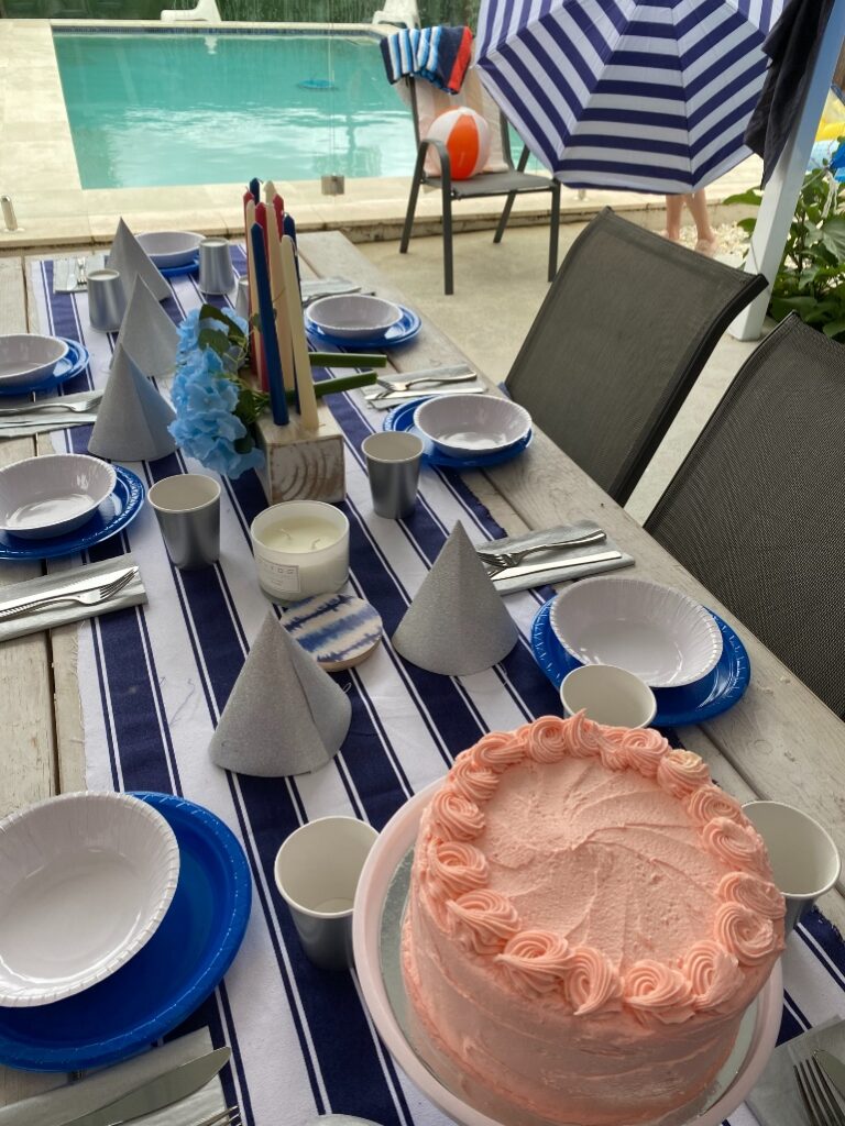 Small French Riviera themed New Year's Eve party – Confetti Fair