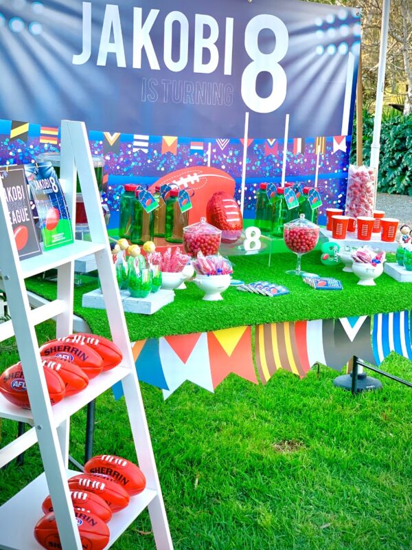 Jakobi's AFL themed party – Confetti Fair