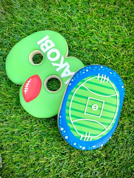 Jakobi's AFL themed party – Confetti Fair
